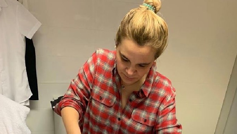 Një Ditë Vere ndryshe, Monika Kryemadhi uron gratë shqiptare me hekur ...