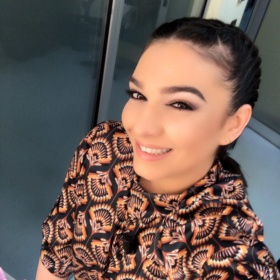 Fotolajm/ Si po i shkon karantina Jonida Vokshit - www.lexo.al