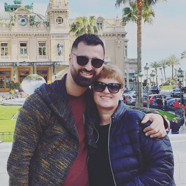 Çfarë këshille i jep e ëma Erik Lloshit për bashkëshorten e huaj? - www ...