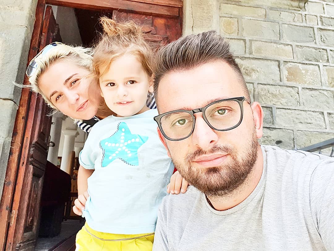 Erion Isai ndau portretin më të ëmbël të familjes së plotësuar! - www ...
