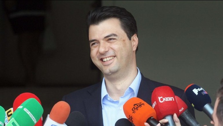 Përse Bashës i duhen “letrat dhe vula e partisë” - www.lexo.al Përse Bashës i duhen “letrat dhe vula e partisë” - www.lexo.al