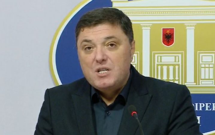 PD depoziton projektligjin për lustracionin në Kuvend/ Çollaku: Synojmë ...